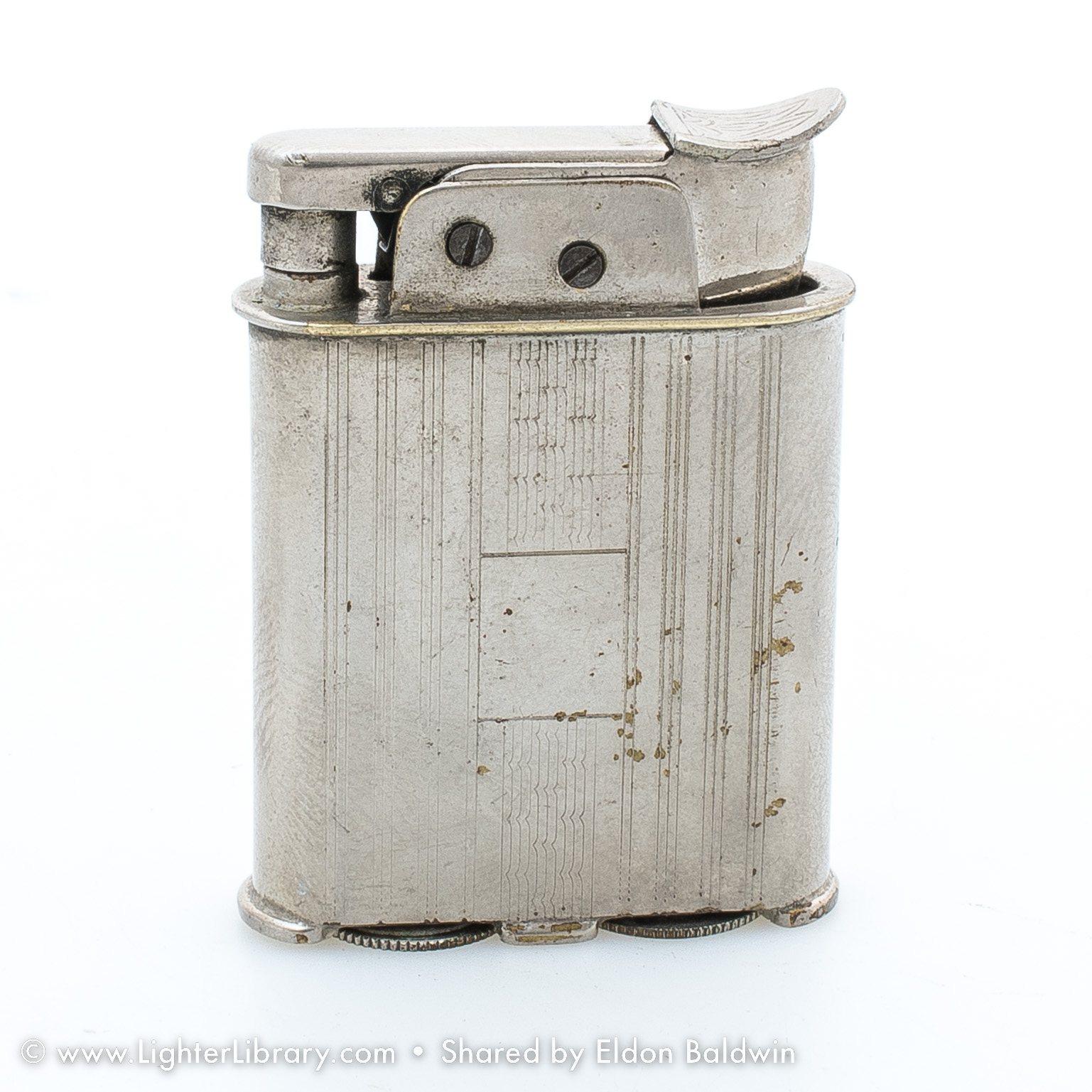 Henry Lederer & Bros., Inc. - De Luxe Golden Wheel Lighter